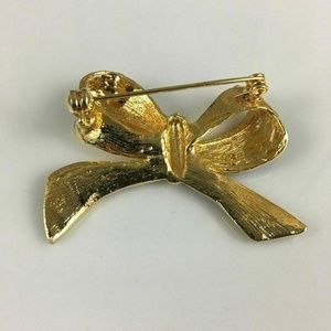AAI | Jewelry | Vintage Aai Green And Gold Bow Enamel Brooch Pin | Poshmark